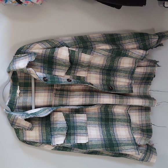 LA MIEL | Tops | Green Plaid Flannel Shirt | Poshmark
